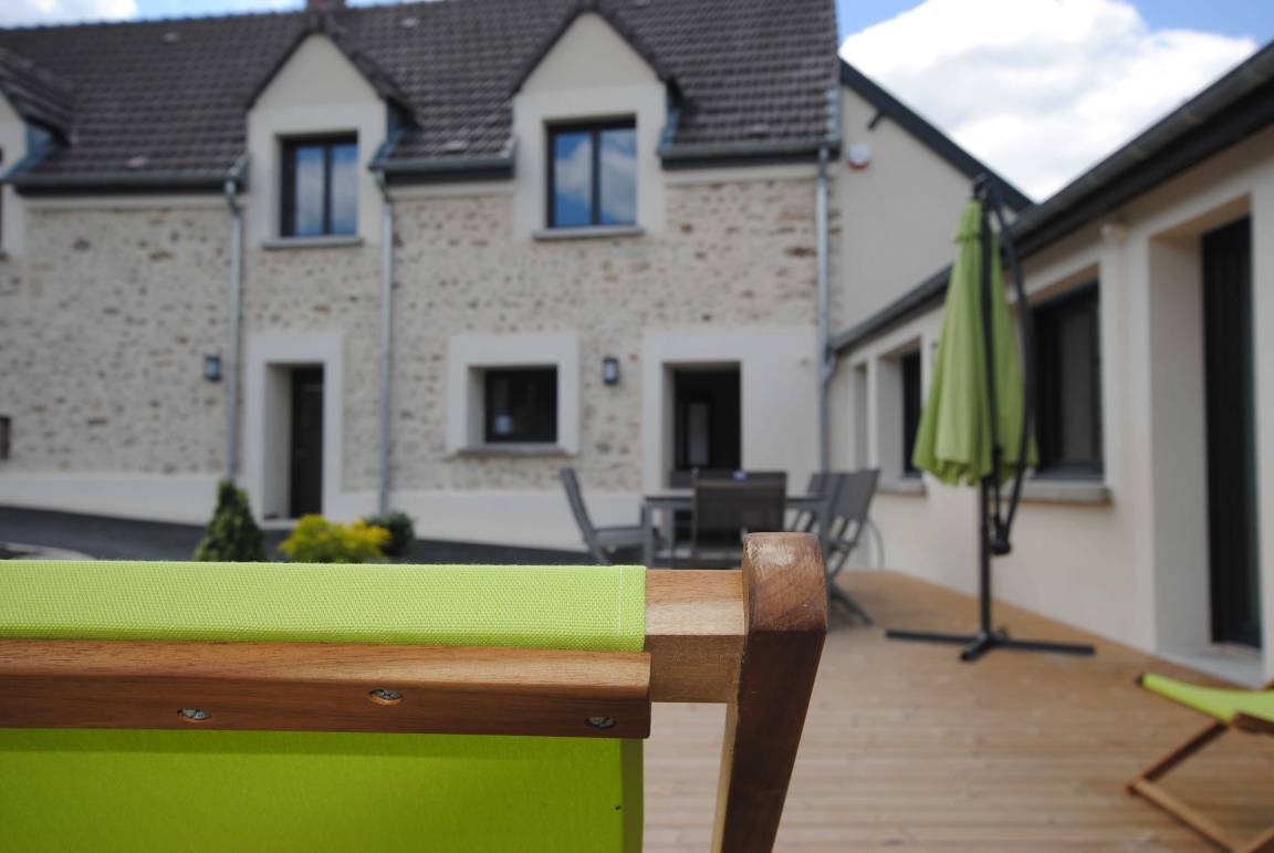 180 M² Gîte ∙ 5 Chambres ∙ 10 Personnes - Marne