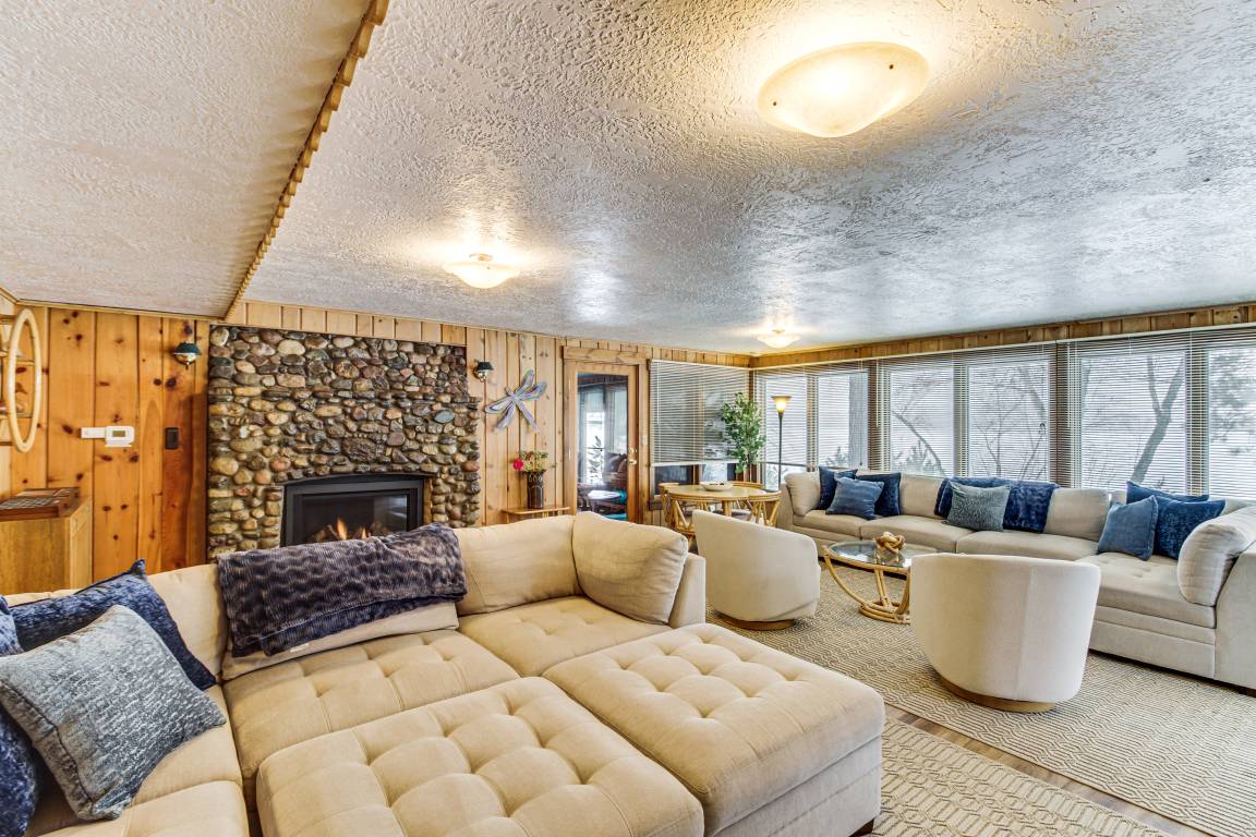 278 M² House ∙ 4 Bedrooms ∙ 9 Guests - Brainerd, MN