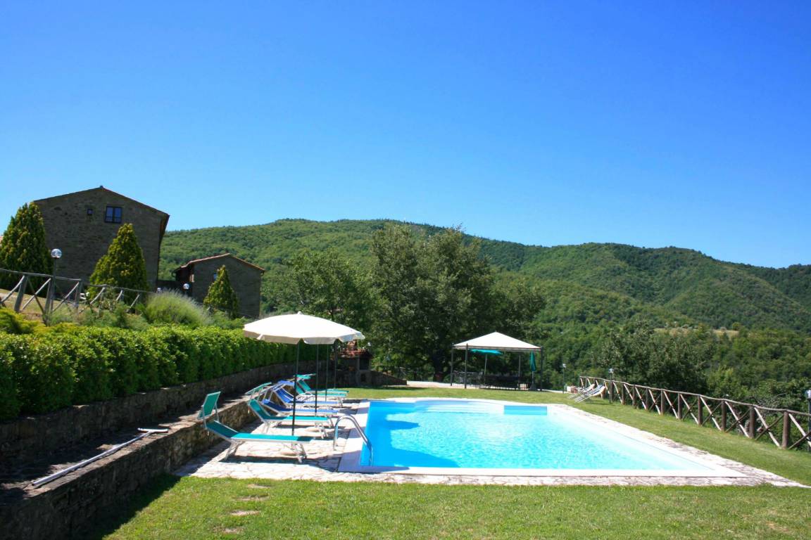 250 M² Villa ∙ 7 Bedrooms ∙ 16 Guests - Cortona