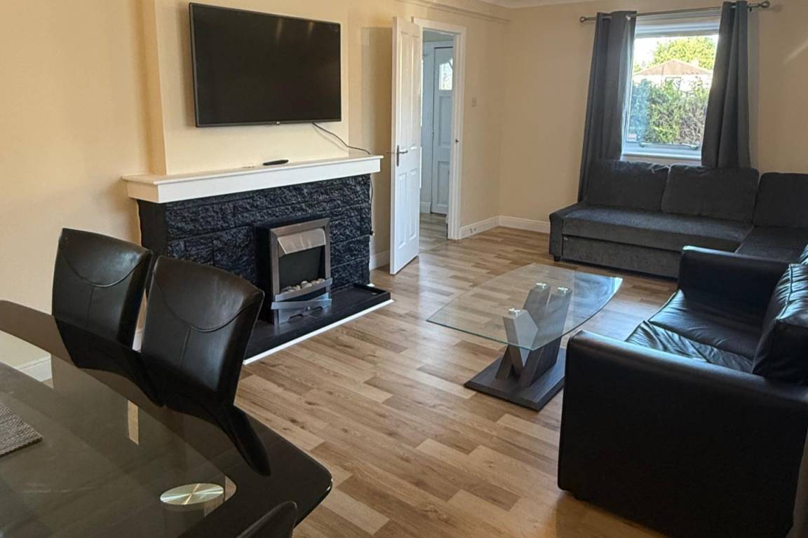 90 M² House ∙ 3 Bedrooms ∙ 8 Guests - Fife
