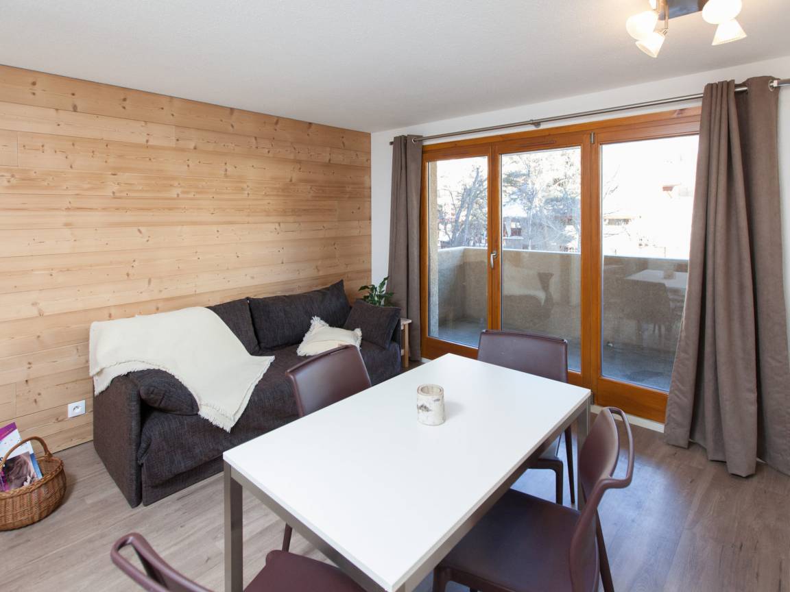 24 M² Studio Flat ∙ 1 Bedroom ∙ 4 Guests - Briançon