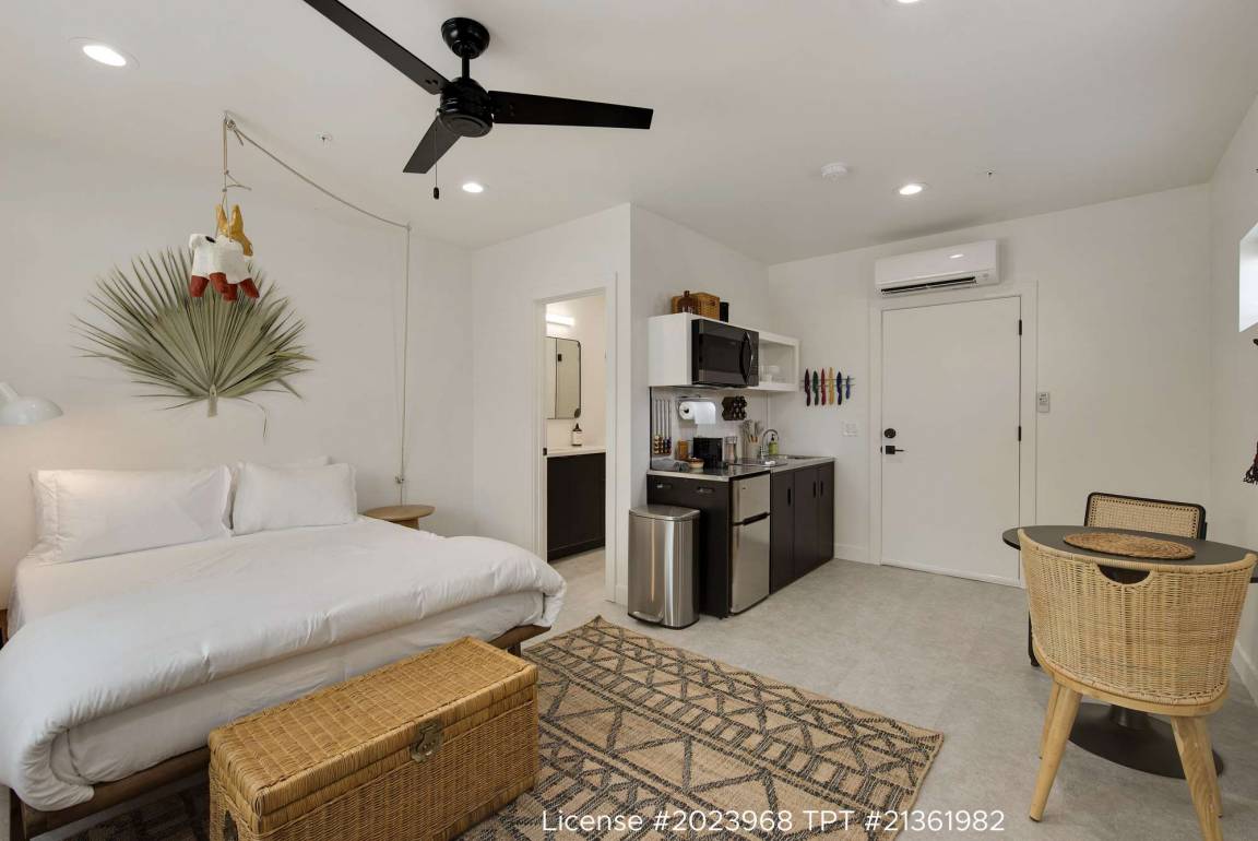 Apartment ∙ 1 Bedroom ∙ 2 Guests - Tempe, AZ