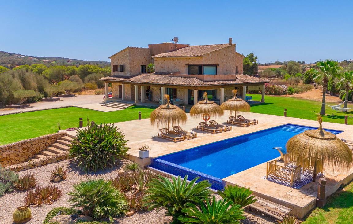 400 M² Ferienhaus ∙ 5 Schlafzimmer ∙ 8 Gäste - Colònia de Sant Jordi