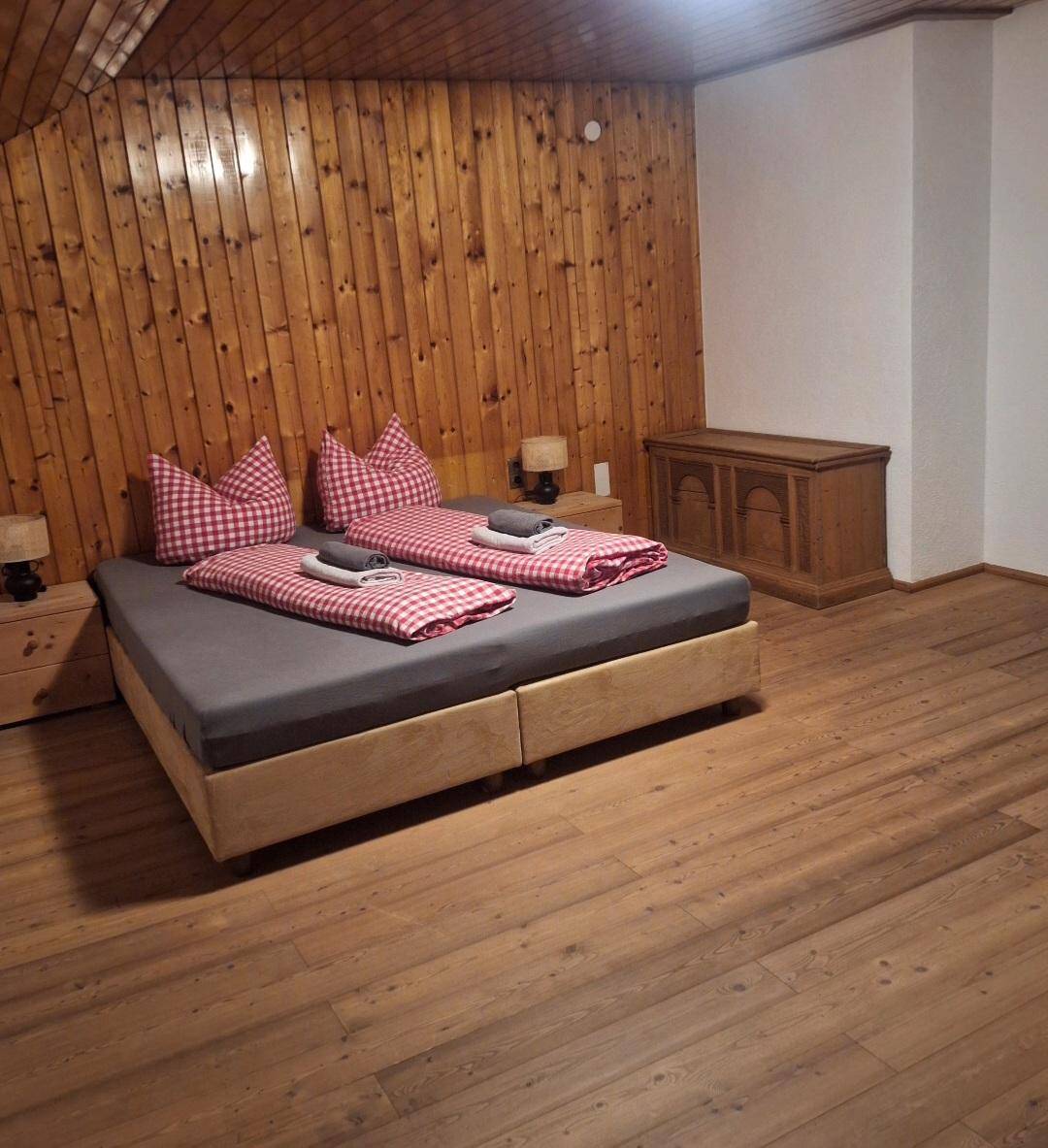 80 M² Appartement ∙ 2 Chambres ∙ 6 Personnes - Stumm