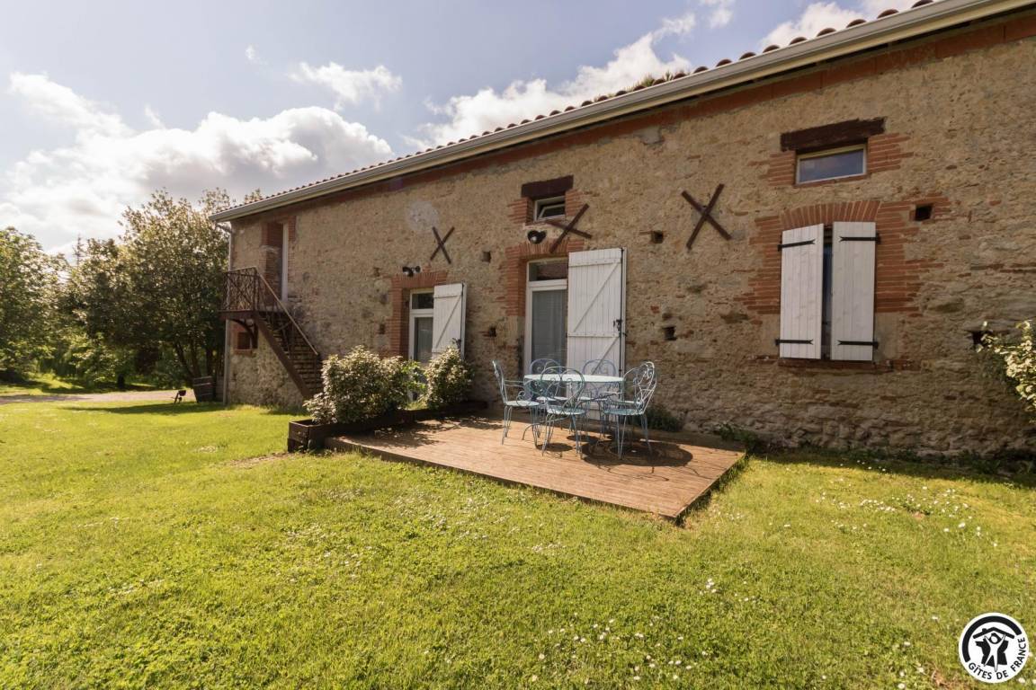 200 M² Gîte ∙ 6 Chambres ∙ 12 Personnes - Haute-Garonne