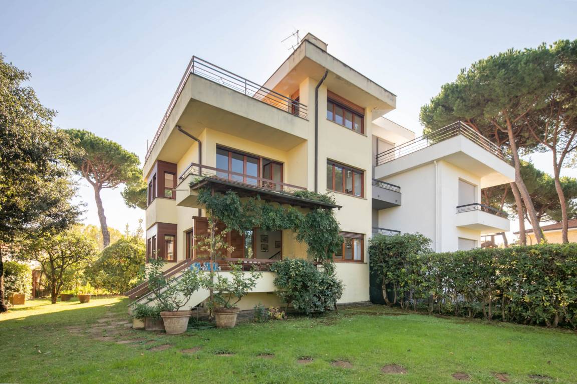 240 M² Villa ∙ 4 Schlafzimmer ∙ 8 Gäste - Marina di Pietrasanta