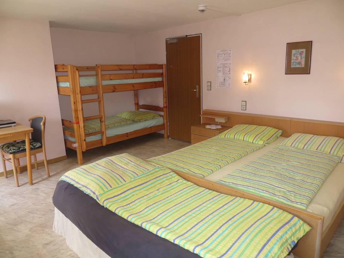 Hotel ∙ 1 Bedroom ∙ 5 Guests - Geiselwind