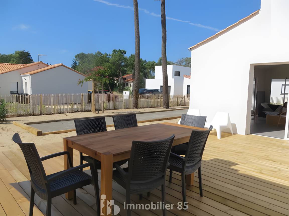 130 M² House ∙ 3 Bedrooms ∙ 8 Guests - Angles