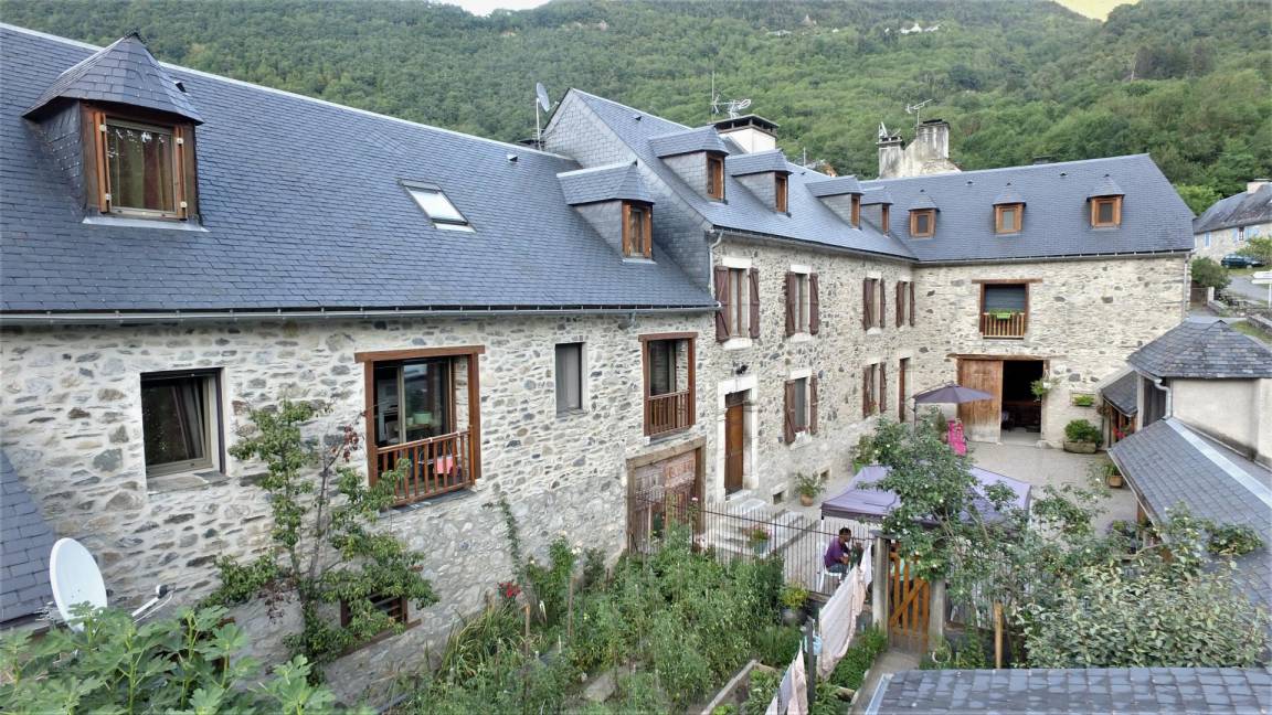 170 M² Mökki ∙ 4 Makuuhuonetta ∙ 8 Vierasta - Payolle