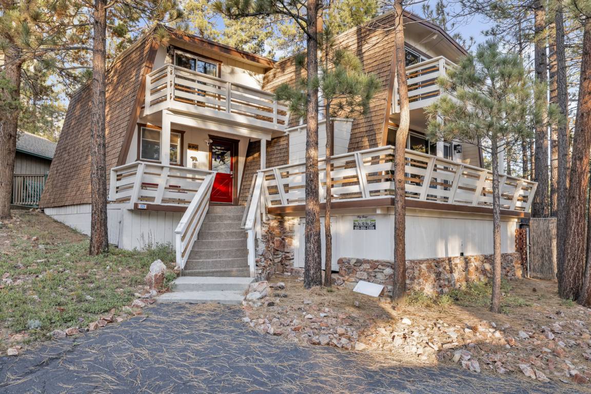 180 M² Cabana ∙ 4 Quartos ∙ 10 Hóspedes - Big Bear Lake, CA