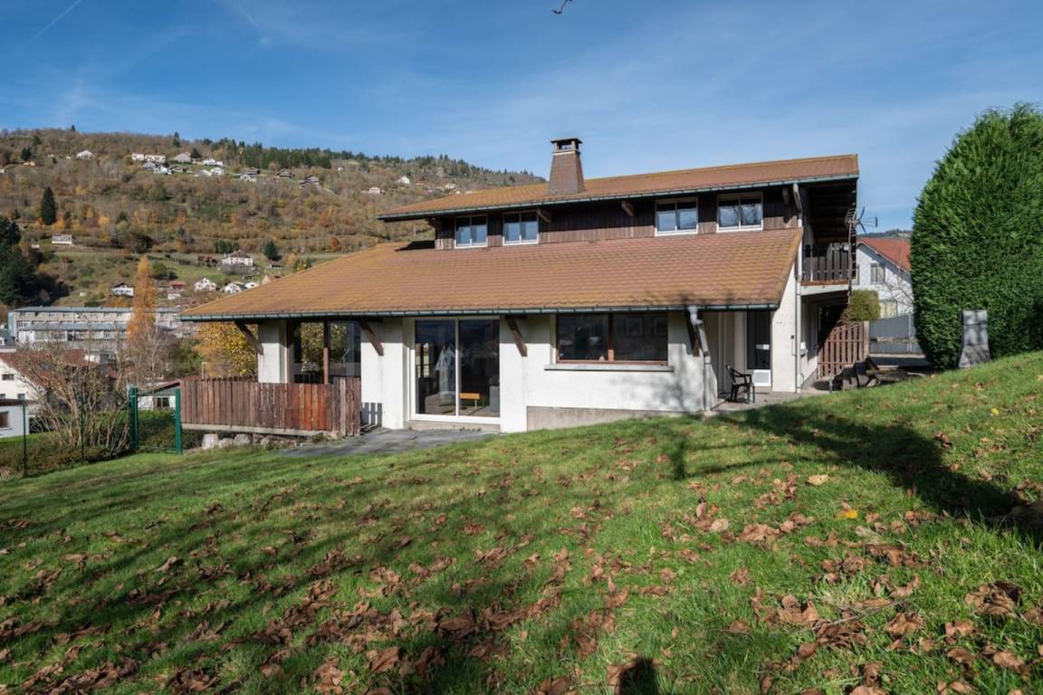 Ferienhaus ∙ 6 Schlafzimmer ∙ 14 Gäste - La Bresse