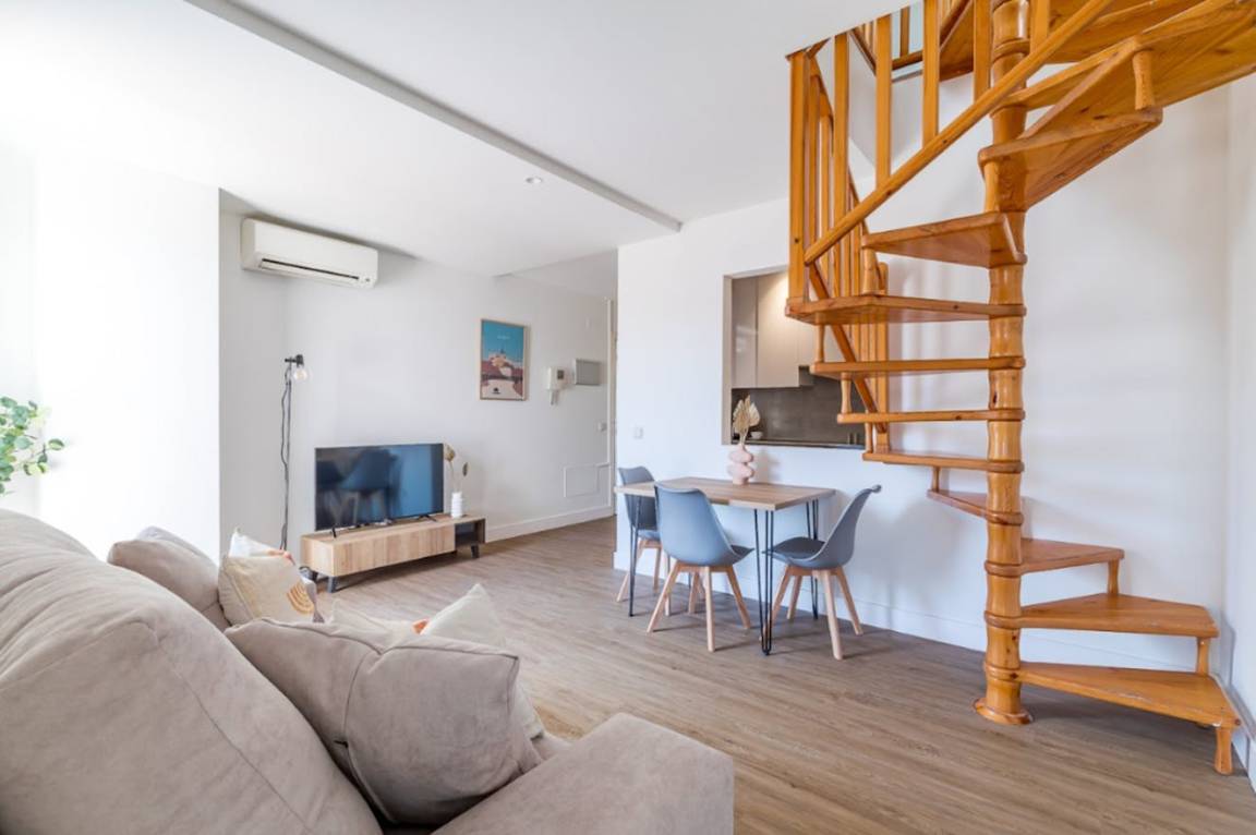 80 M² Apartamento ∙ 2 Habitaciones ∙ 4 Huéspedes - San Sebastián de los Reyes