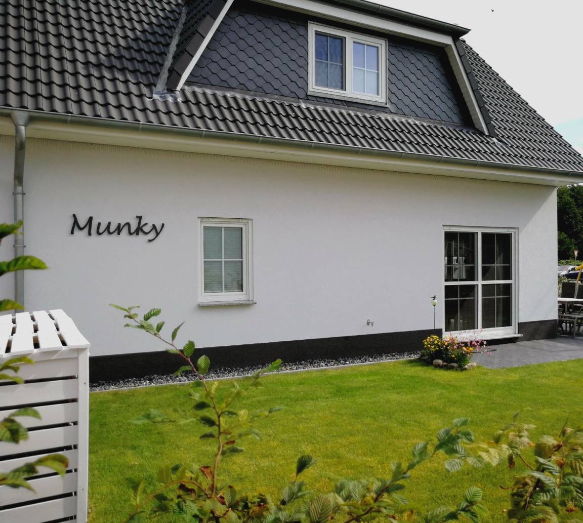 98 M² Ferienhaus ∙ 3 Schlafzimmer ∙ 6 Gäste - Breege
