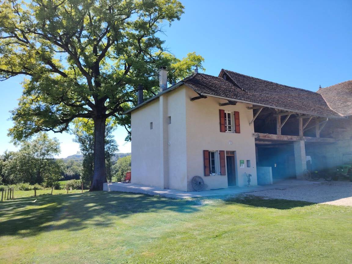 70 M² Gîte ∙ 2 Chambres ∙ 4 Personnes - Morestel