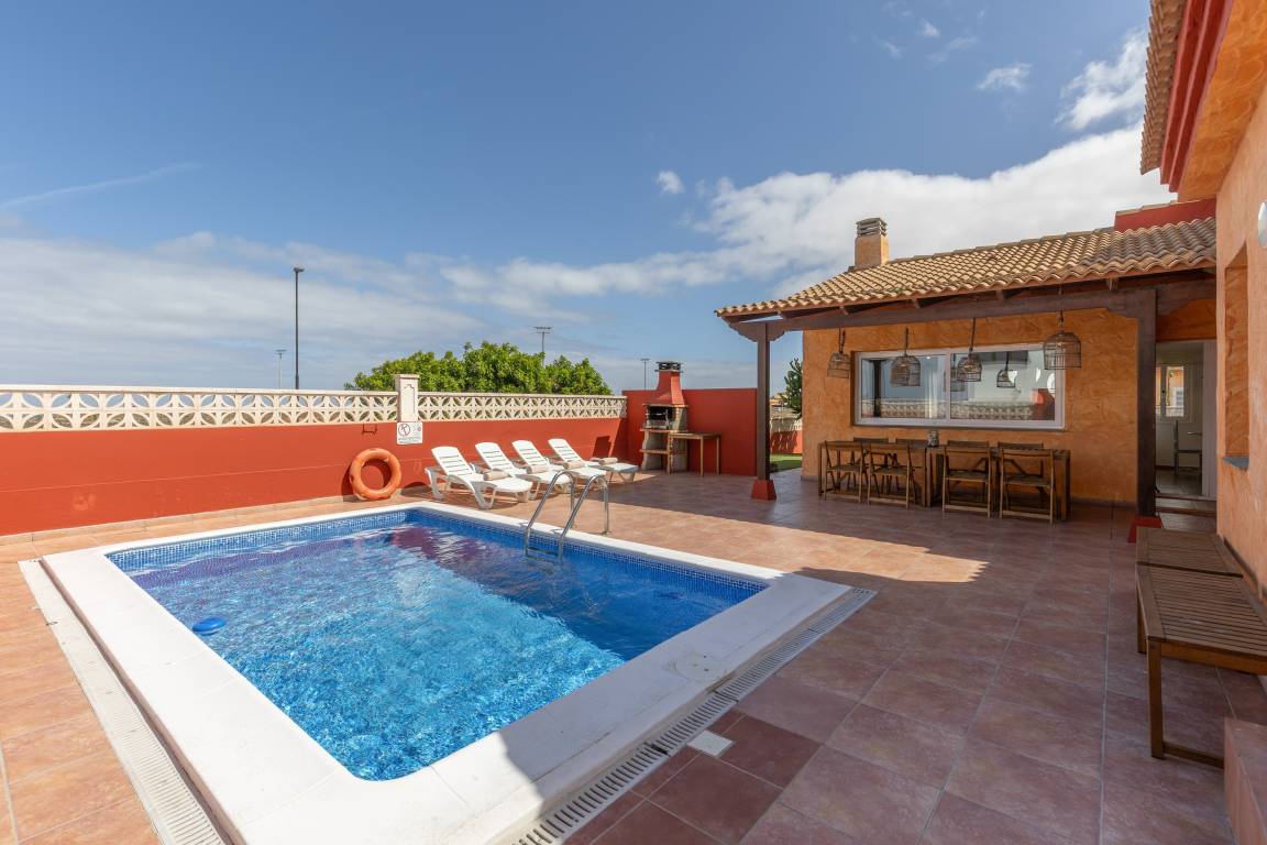 120 M² Villa ∙ 4 Chambres ∙ 11 Personnes - Corralejo