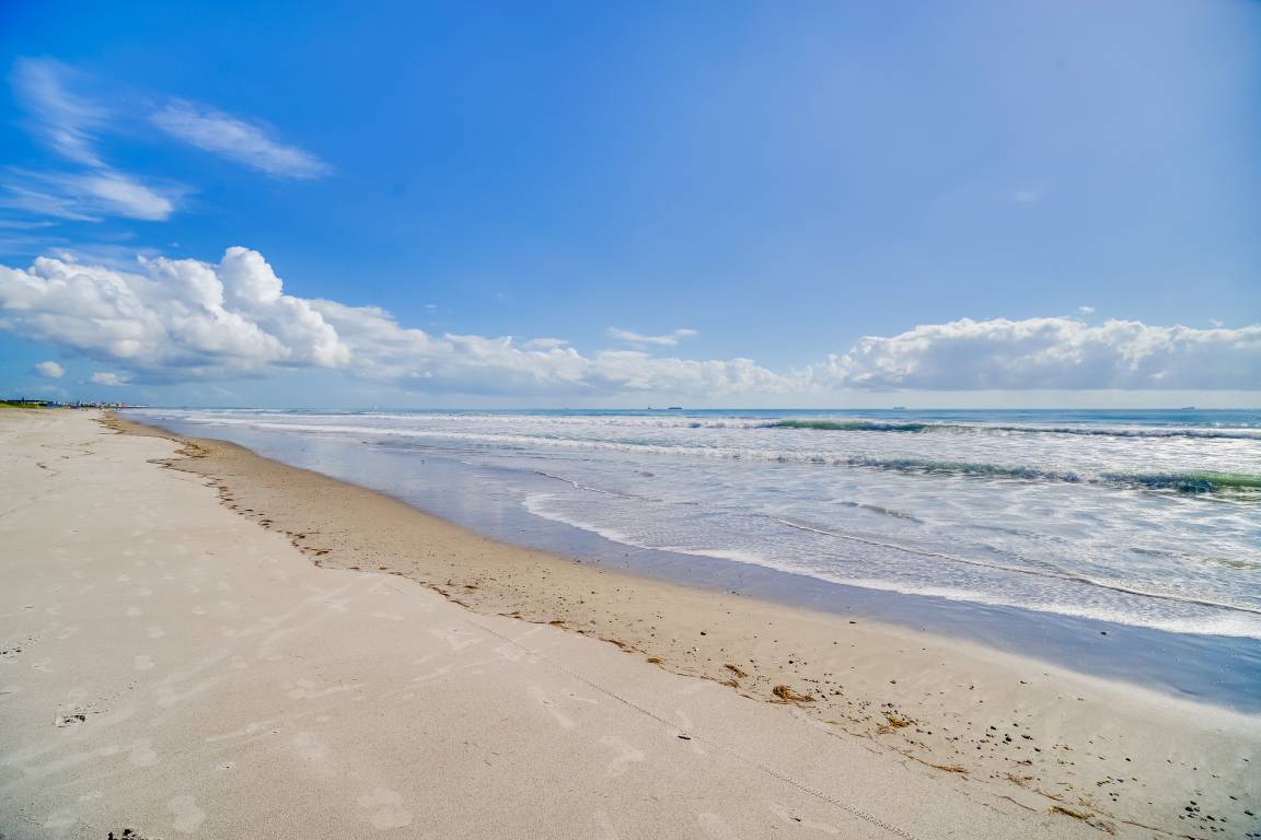 115 M² Apartment ∙ 2 Bedrooms ∙ 5 Guests - Cocoa Beach, FL