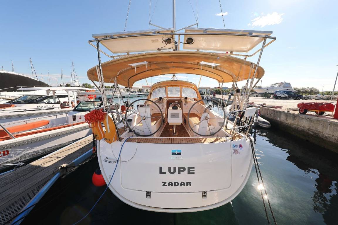 Hausboot ∙ 2 Schlafzimmer ∙ 4 Gäste - Zadar