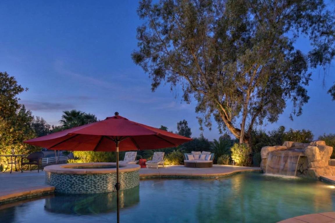 232 M² House ∙ 5 Bedrooms ∙ 10 Guests - Temecula, CA