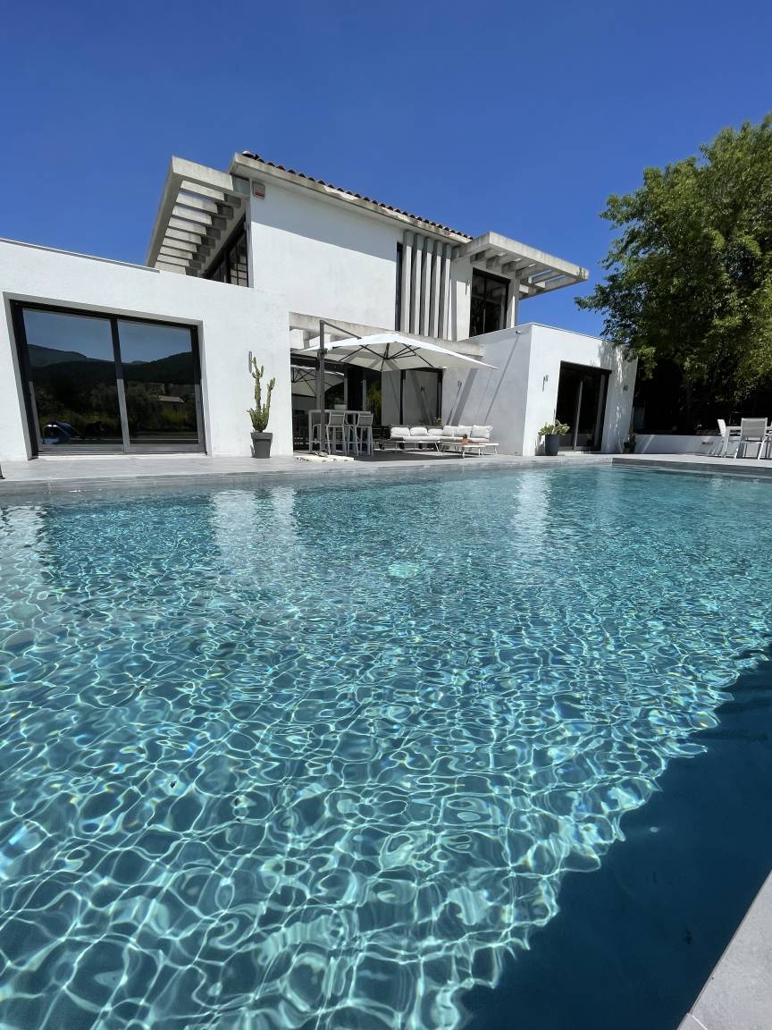 200 M² Villa ∙ 4 Chambres ∙ 9 Personnes - Roquevaire