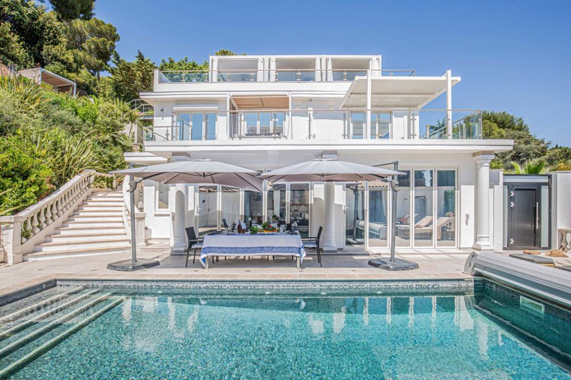 Villa ∙ 6 Bedrooms ∙ 12 Guests - Antibes