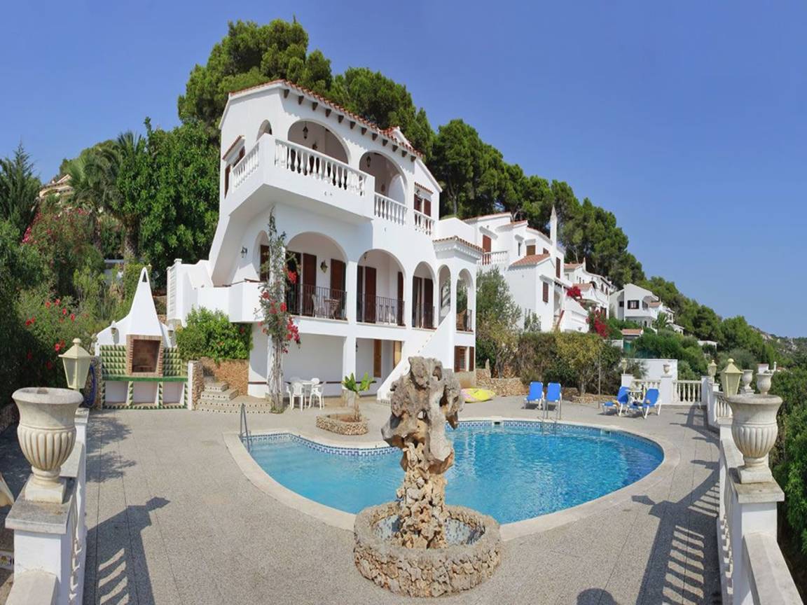 Villa ∙ 5 Slaapkamers ∙ 11 Gasten - Minorca