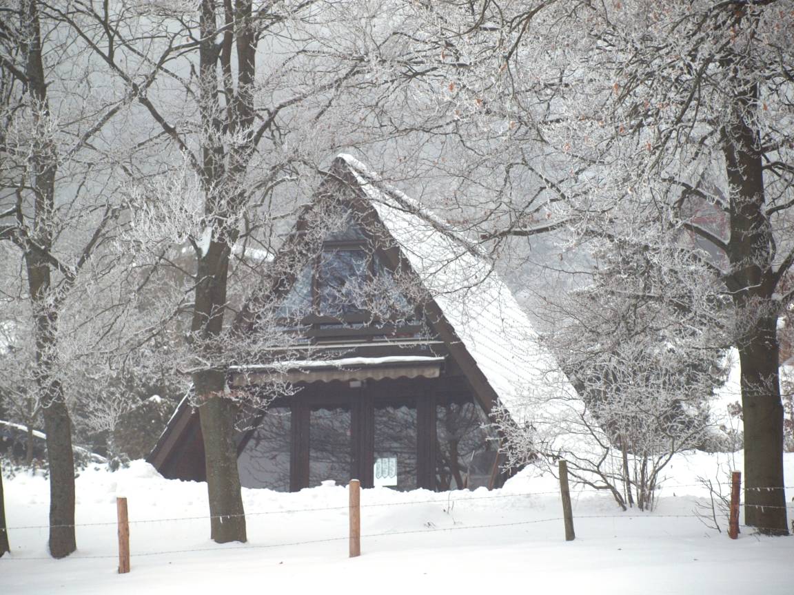 70 M² Huis ∙ 2 Slaapkamers ∙ 4 Gasten - Olpe