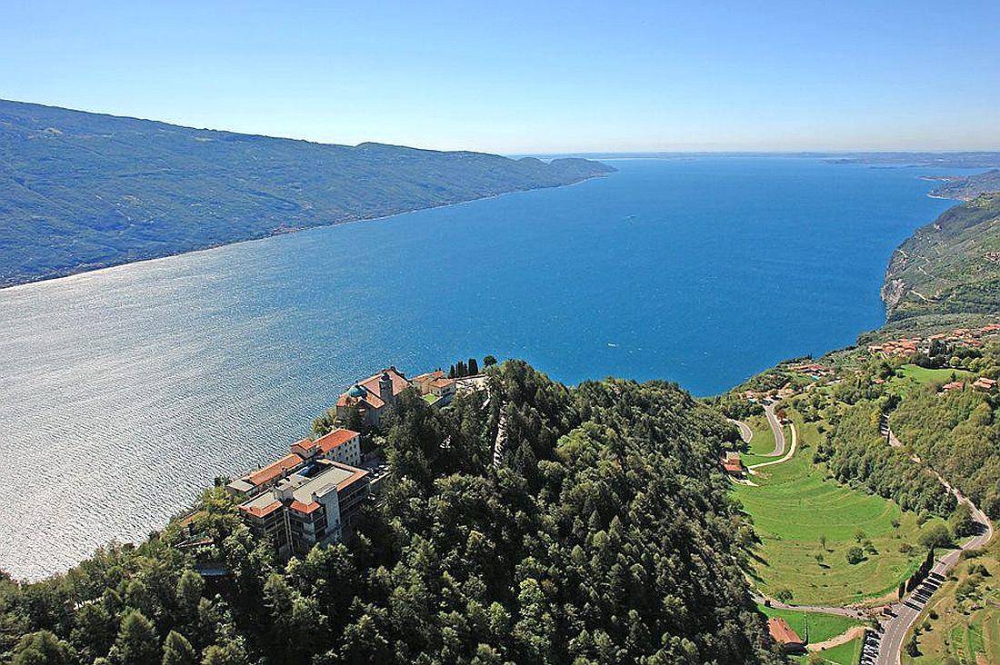 60 M² Apartment ∙ 2 Bedrooms ∙ 4 Guests - Limone Sul Garda
