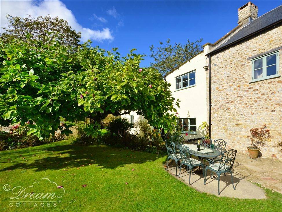 Cottage ∙ 1 Bedroom ∙ 2 Guests - Axminster