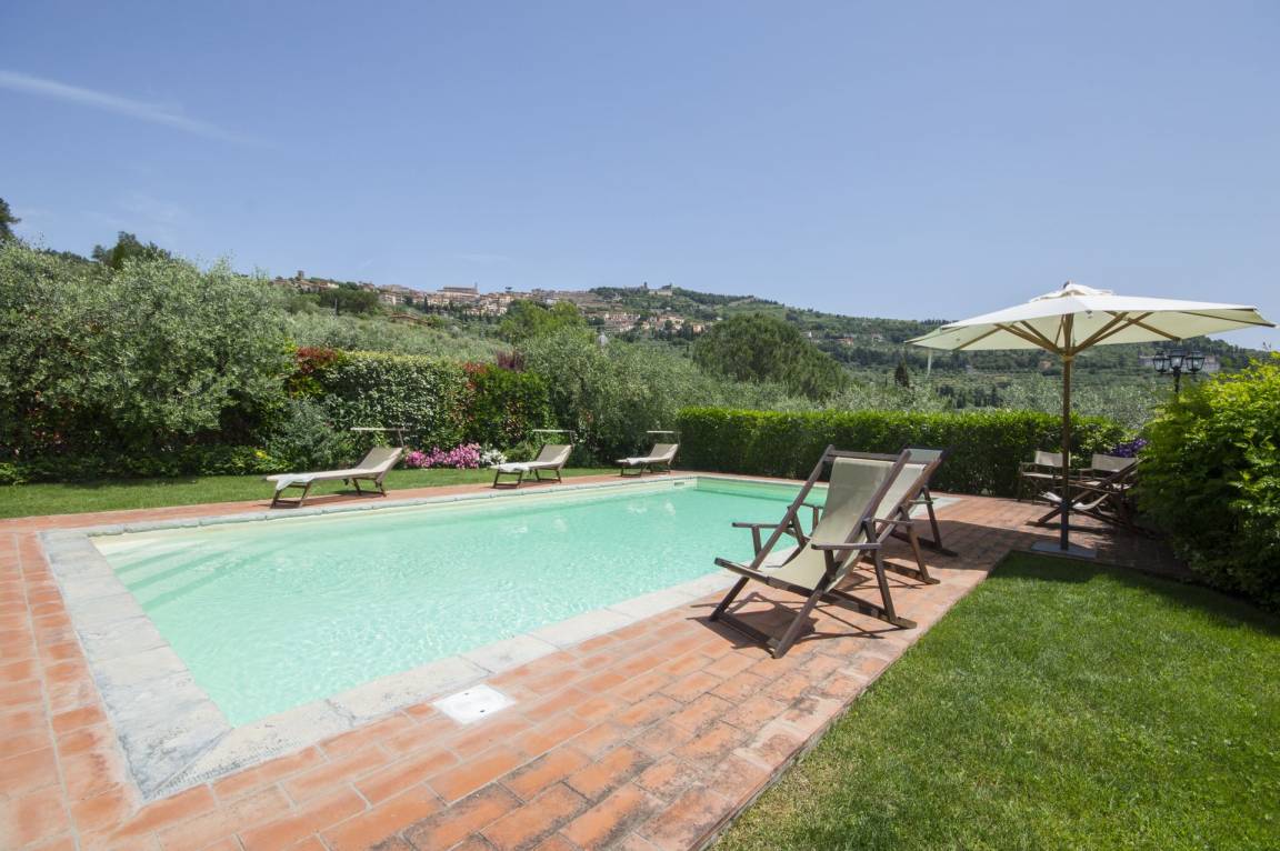 450 M² Villa ∙ 7 Bedrooms ∙ 13 Guests - Cortona