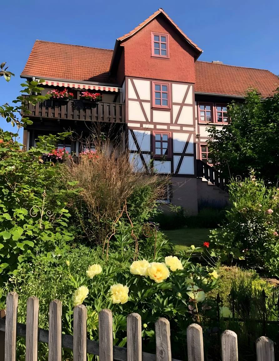 120 M² Ferienwohnung ∙ 1 Schlafzimmer ∙ 6 Gäste - Lauterbach (Hessen)