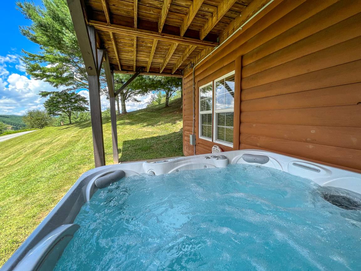 House ∙ 3 Bedrooms ∙ 8 Guests - New River State Park, Laurel Springs