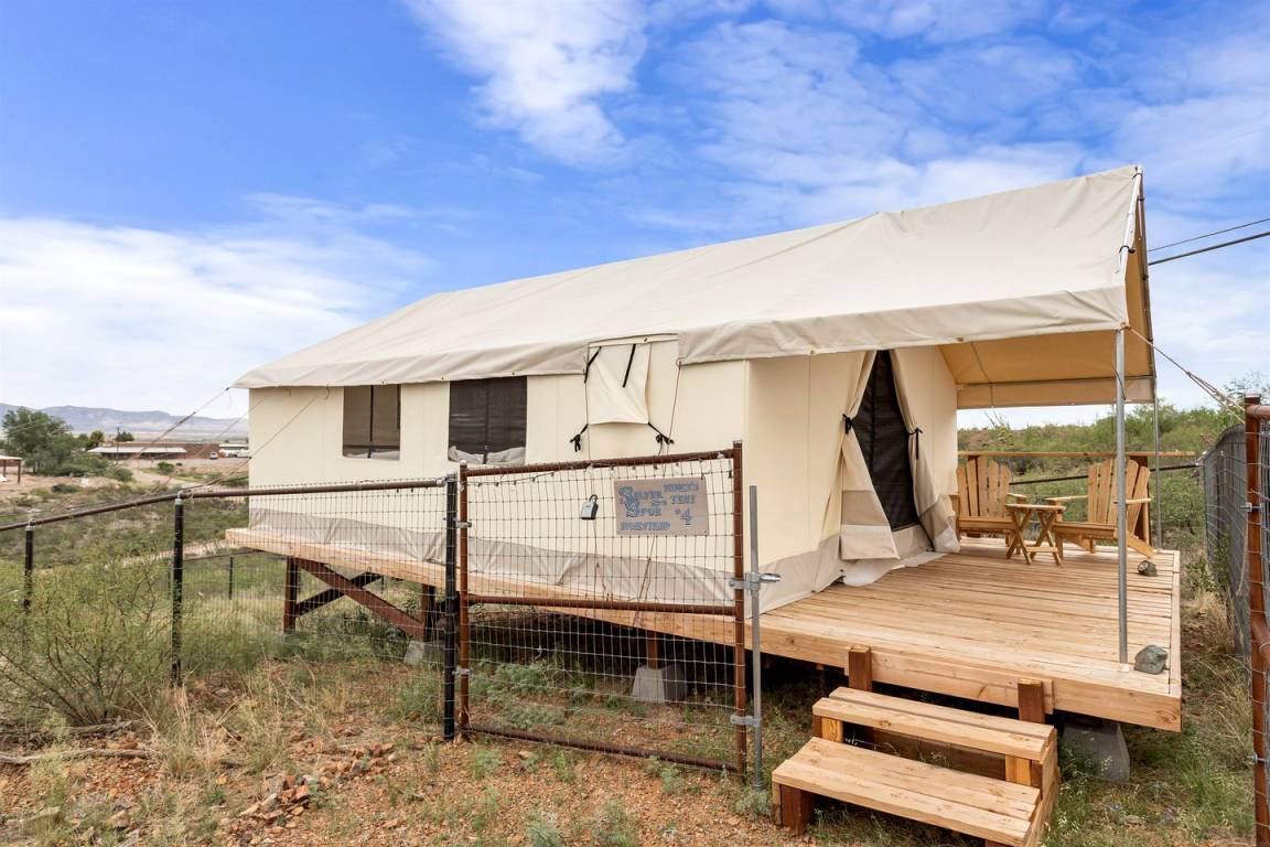 Accommodation ∙ 1 Bedroom ∙ 4 Guests - Tombstone, AZ