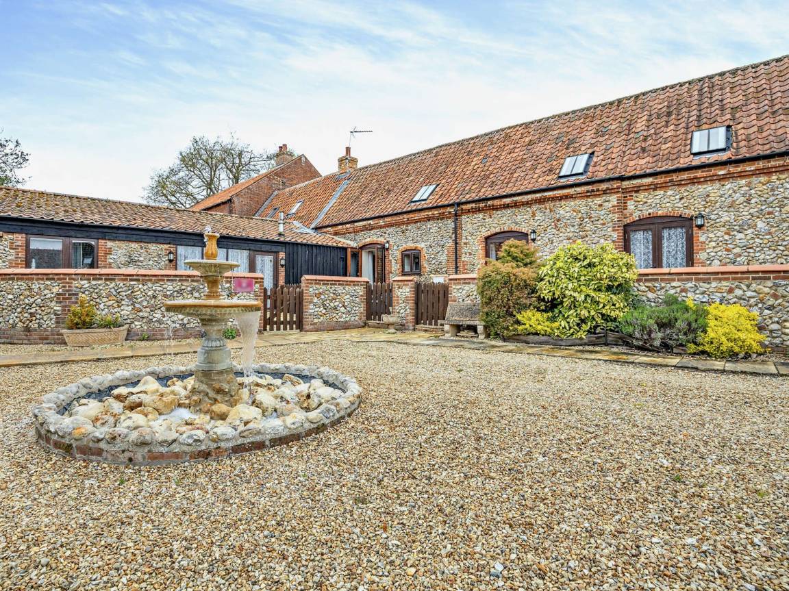 Cottage ∙ 2 Bedrooms ∙ 4 Guests - Fakenham