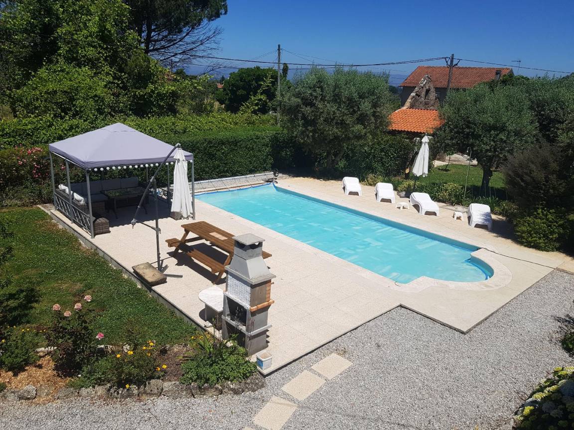 1500 M² Apartamento ∙ 2 Quartos ∙ 6 Hóspedes - Santa Comba Dão
