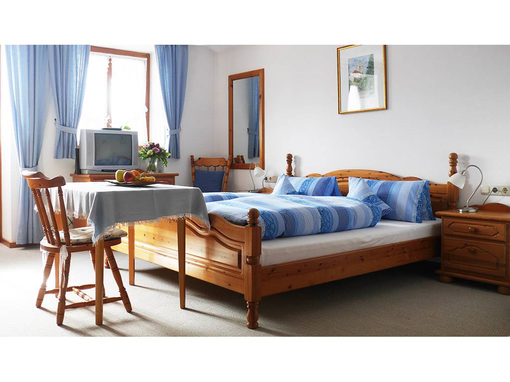 Ferienwohnung ∙ 1 Schlafzimmer ∙ 2 Gäste - Bad Birnbach