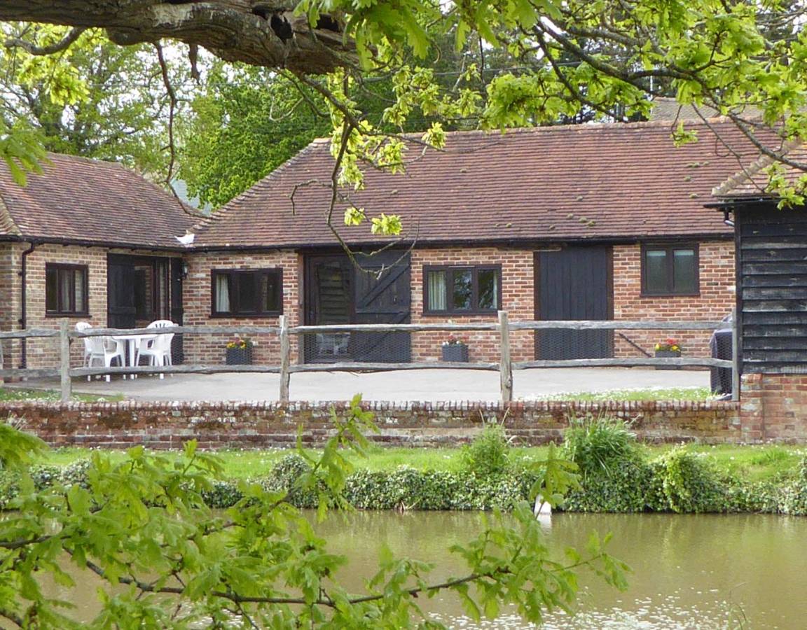 Cottage ∙ 3 Bedrooms ∙ 4 Guests - Bexhill-on-Sea