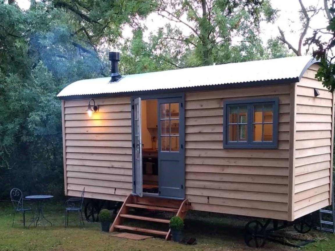 15 M² House ∙ 1 Bedroom ∙ 2 Guests - Steyning
