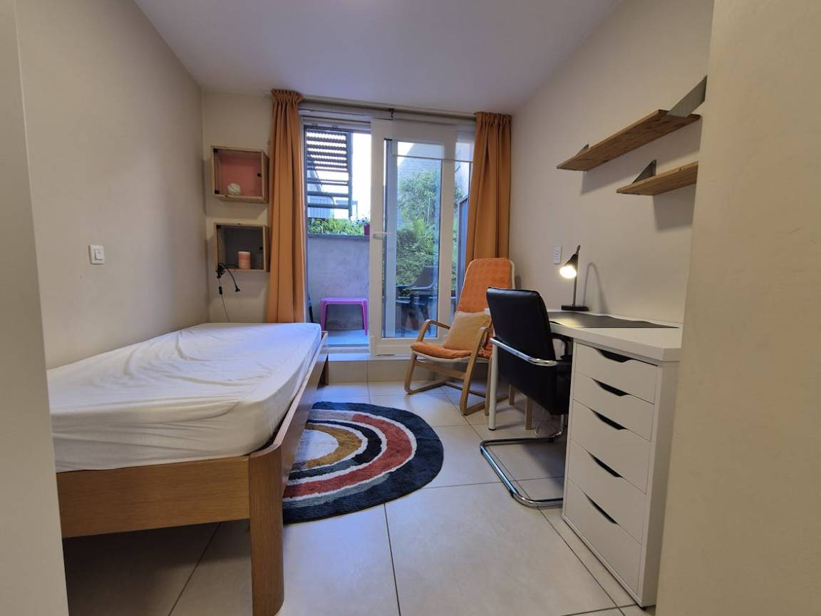 70 M² Chambre Privée ∙ 1 Chambre ∙ 2 Personnes - Seraing