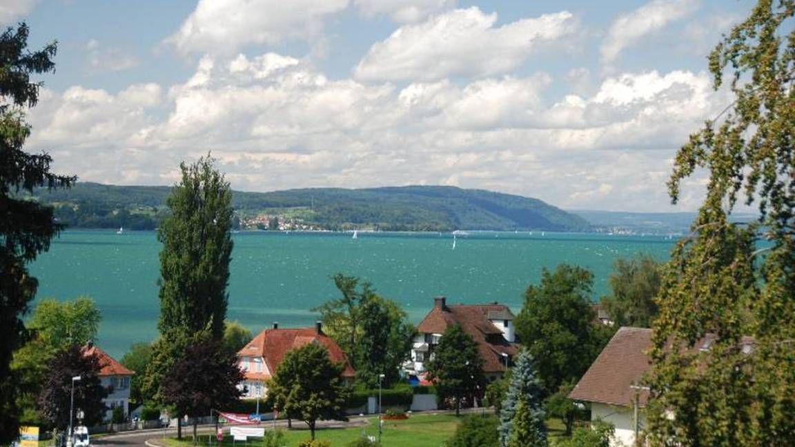 90 M² Ferienwohnung ∙ 2 Schlafzimmer ∙ 6 Gäste - Kreuzlingen