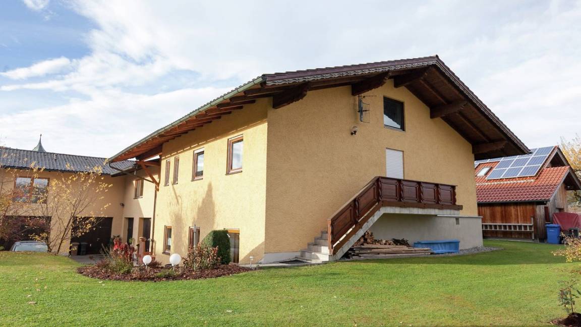 100 M² Ferienwohnung ∙ 2 Schlafzimmer ∙ 4 Gäste - Bodenmais