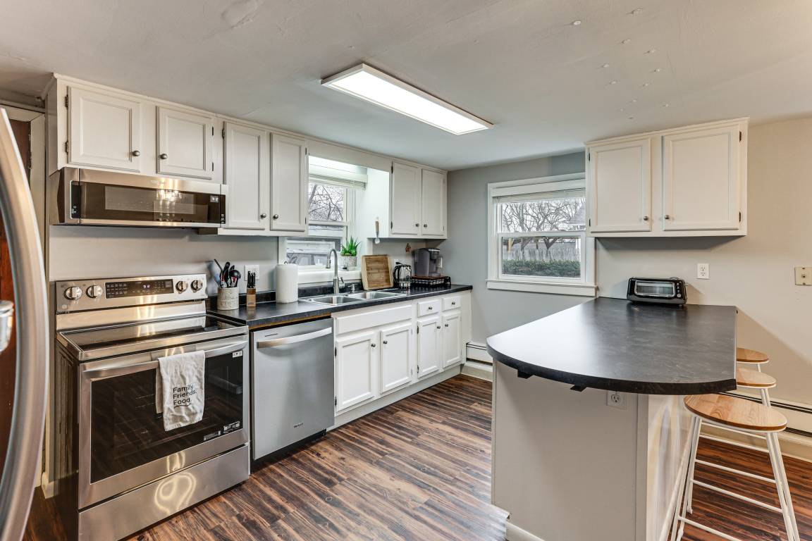 111 M² Apartment ∙ 2 Bedrooms ∙ 6 Guests - Madison, WI