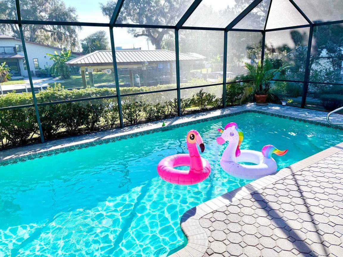 174 M² House ∙ 3 Bedrooms ∙ 8 Guests - Crystal River, FL