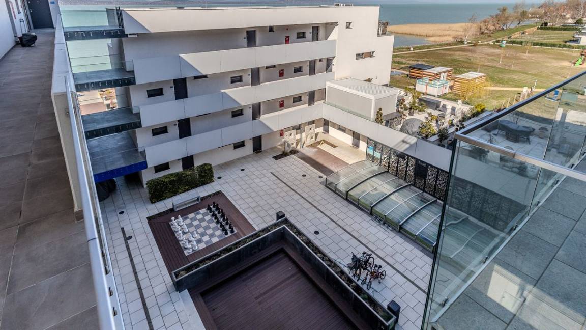 70 M² Apartment ∙ 2 Bedrooms ∙ 6 Guests - Szigliget