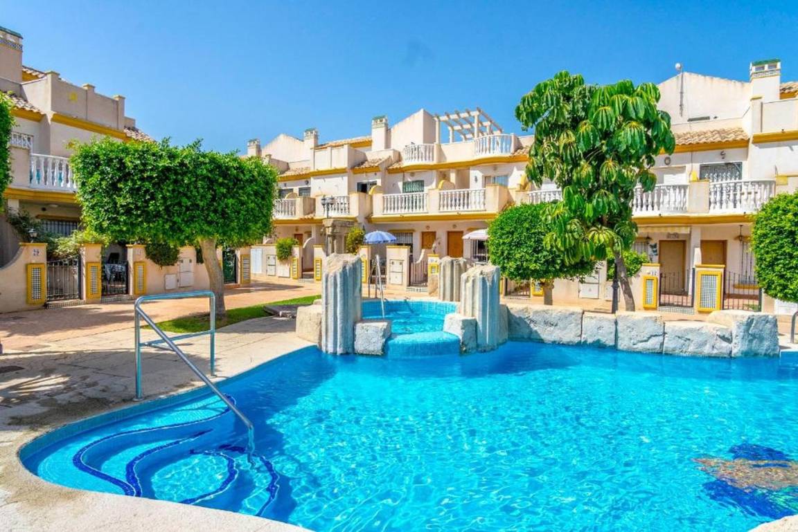 85 M² Bungalow ∙ 2 Chambres ∙ 4 Personnes - Playa Flamenca