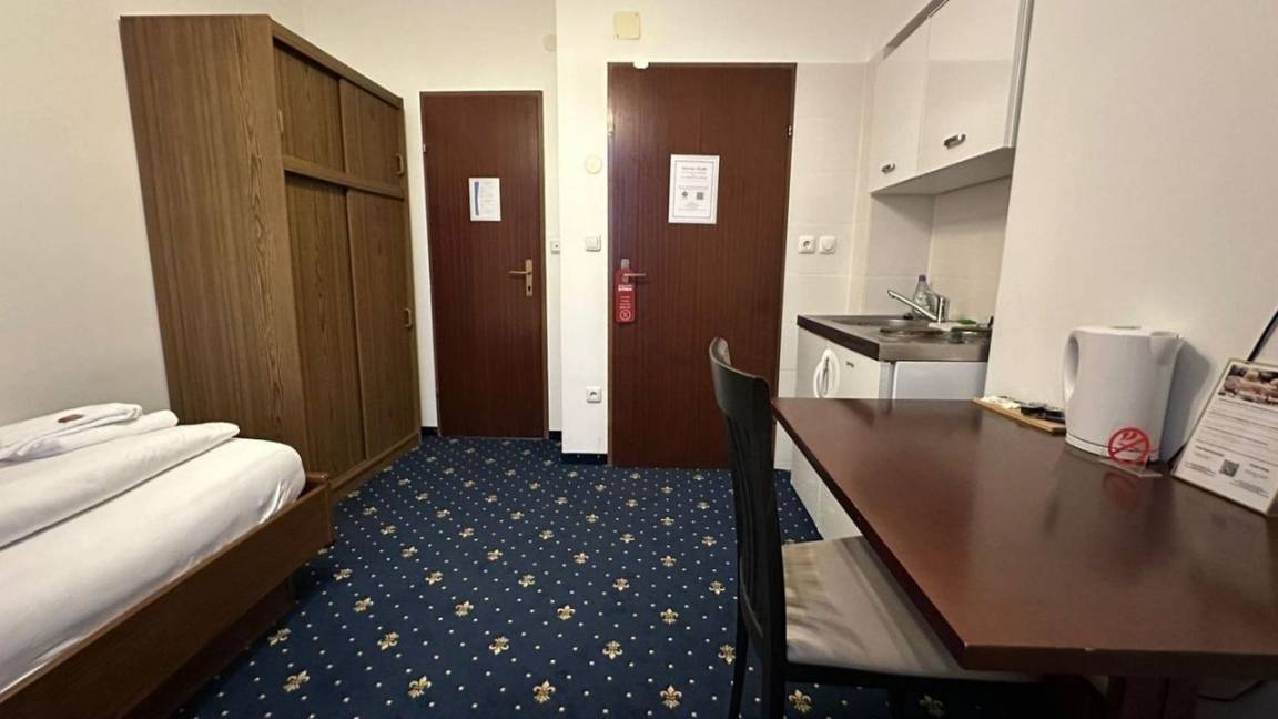14 M² Ferienwohnung ∙ 1 Gast - Sankt Pölten