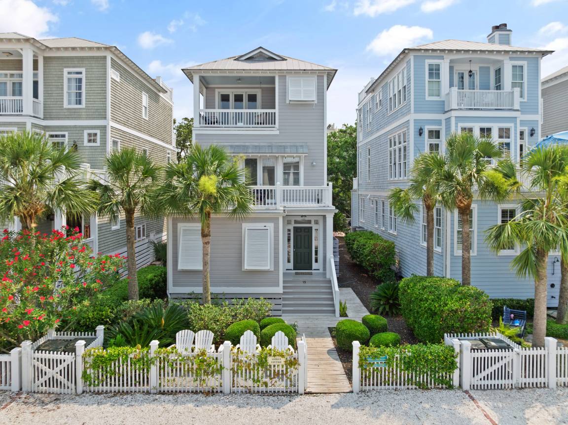 House ∙ 4 Bedrooms ∙ 10 Guests - East Beach, GA