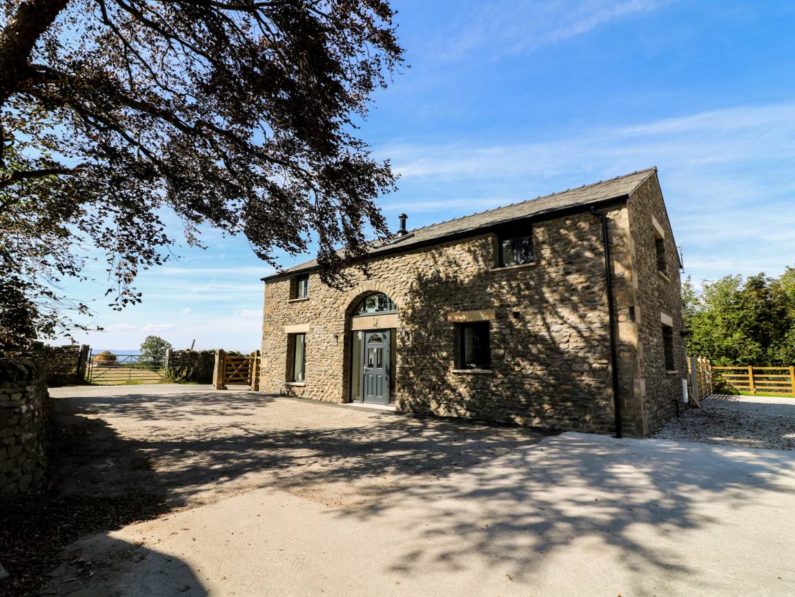 Cottage ∙ 2 Bedrooms ∙ 4 Guests - Kirkby Lonsdale