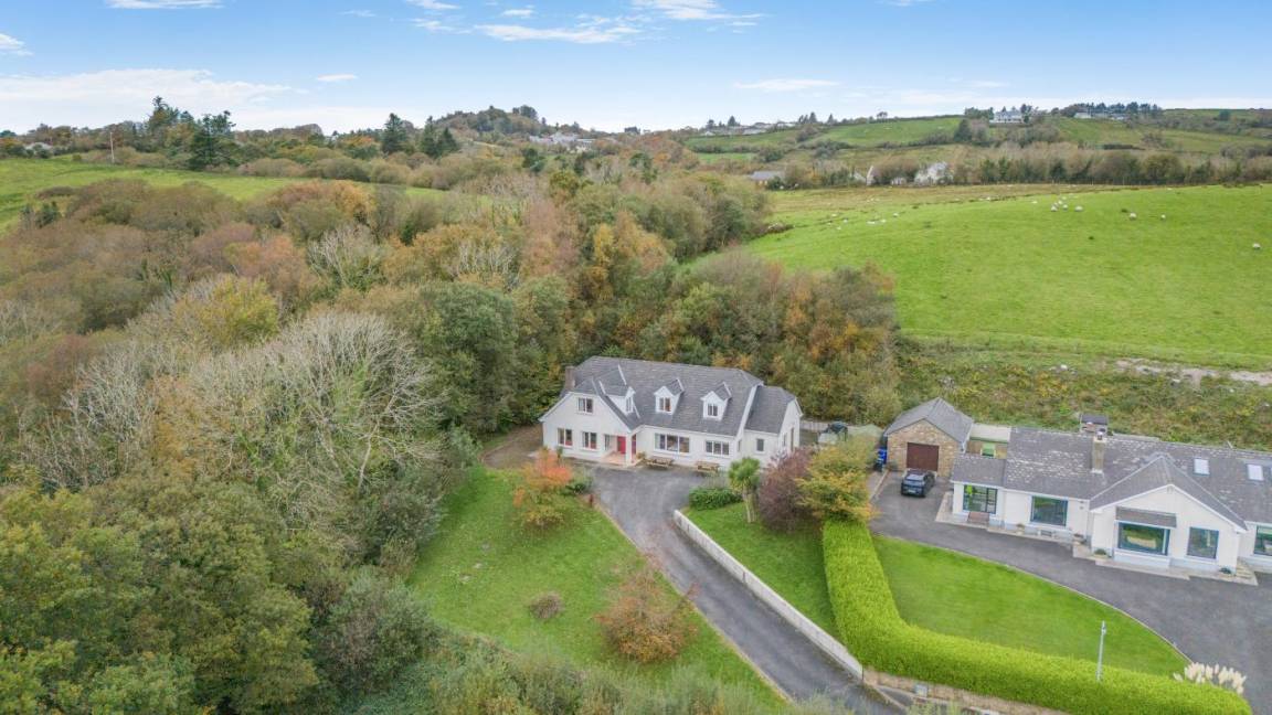 Cottage ∙ 5 Bedrooms ∙ 13 Guests - Fermanagh