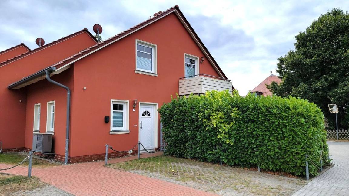 90 M² Ferienhaus ∙ 2 Schlafzimmer ∙ 4 Gäste - Glowe