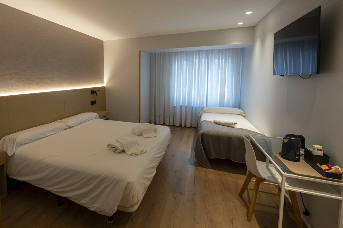 Hotel ∙ 1 Bedroom ∙ 3 Guests - Logroño
